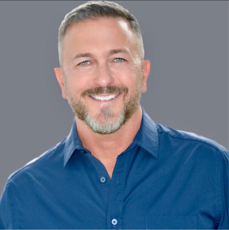 ABOUT – Mark Rutherford